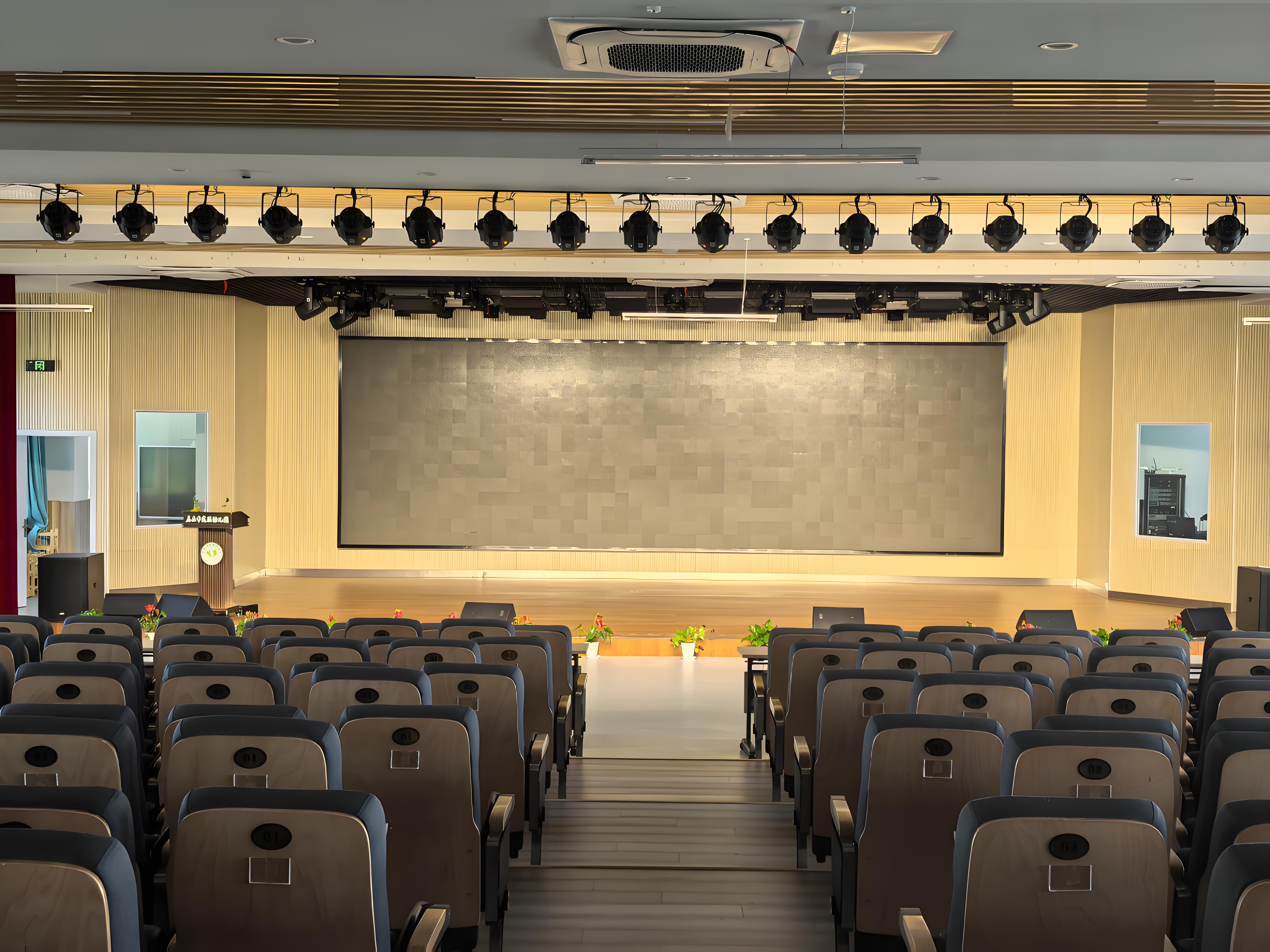 【南京悦扬】祥明专业舞台灯光助力启东幼儿园 ，让爱与教育发光发亮。 - 南京悦扬视听设备有限公司